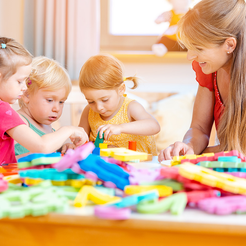 Activités sensorielles en crèche | Manutan Collectivités